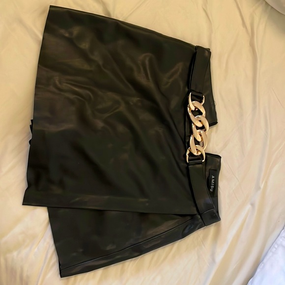 Amisu | Shorts | Fake Leather Skort With Gold Detail Belt | Poshmark